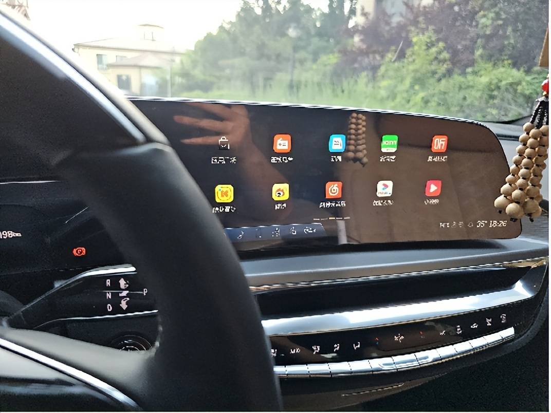 凯迪拉克纯电锐歌、蔚来ES6、理想L7怎么样？OTA升级的TA更值得入！_搜狐汽车_搜狐网
