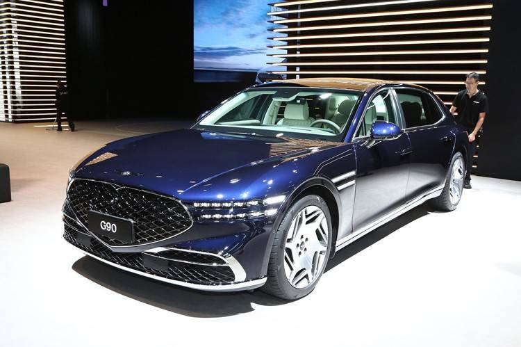2023成都车展：捷尼赛思G90售69.88万起_搜狐汽车_搜狐网