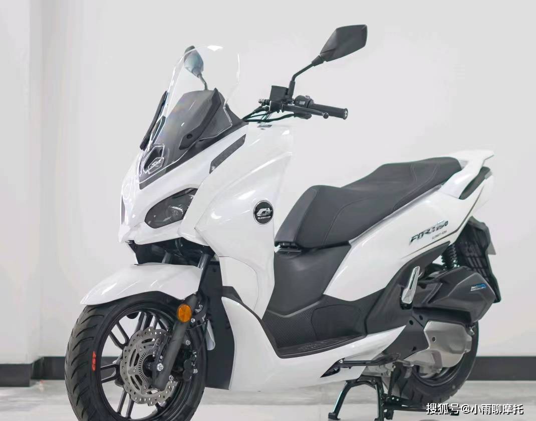 同为1.5W售价，新上市的天鹰TX150和QJMOTOR鸿150青春版怎么选？_搜狐汽车_搜狐网