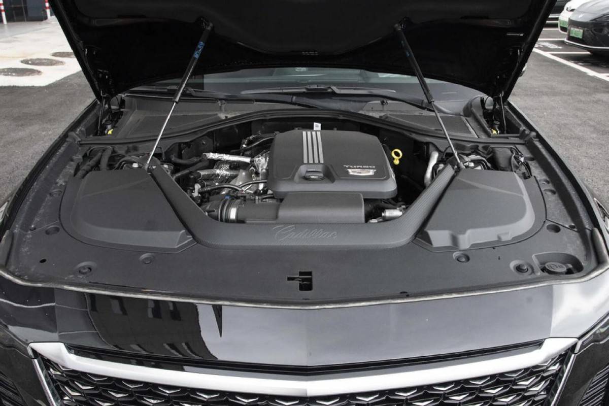 实拍凯迪拉克CT6，轴距超3.1米配10AT，还有33英寸大屏，真值了？_搜狐汽车_搜狐网