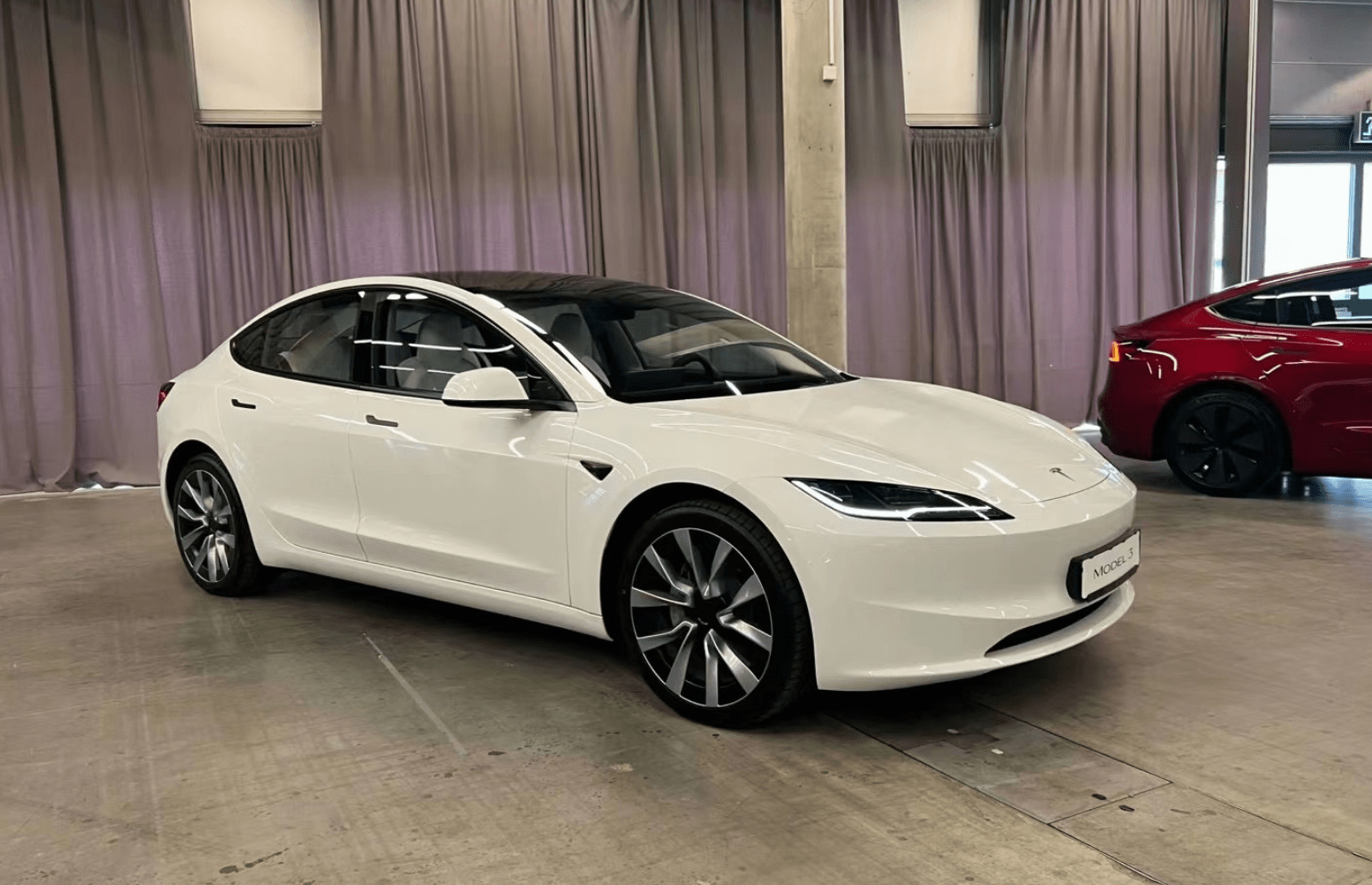 涨价2.8万！新款特斯拉Model 3实车现身，取消怀挡，入门606km续航_搜狐汽车_搜狐网