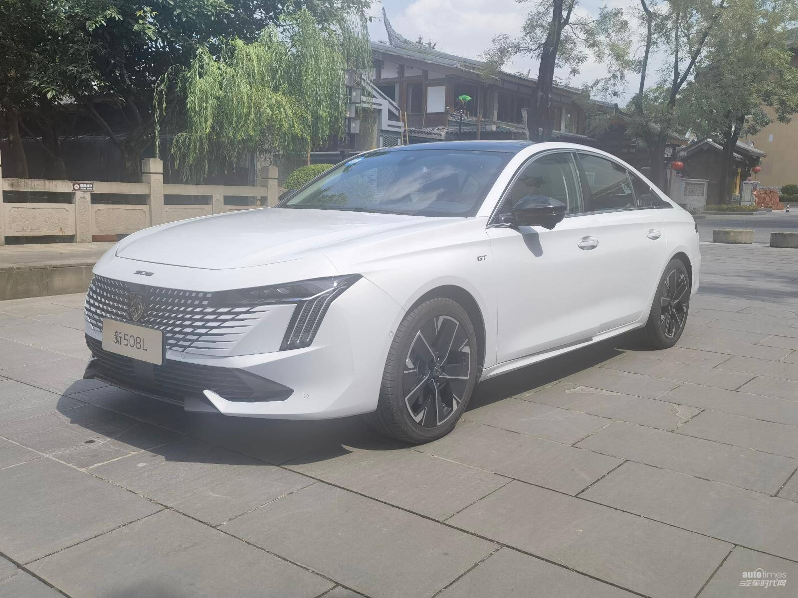 全面升级！试驾东风标致新508L，法系B级轿车的优雅座驾_搜狐汽车_搜狐网