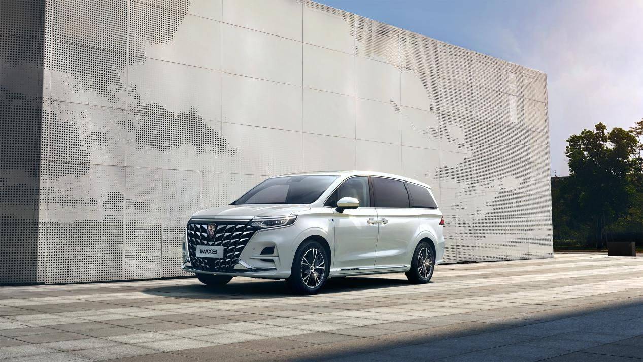 豪华大7座MPV谁才是享受派的新选择，上汽荣威iMAX8对比传祺M8_搜狐汽车_搜狐网