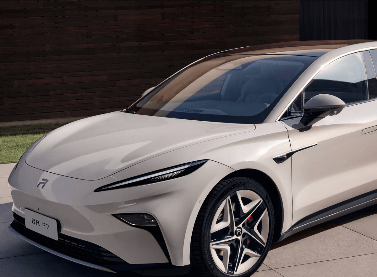 27万纯电轿跑对比导购：极氪001、小鹏 P7i和飞凡 F7 2023该买谁？_搜狐汽车_搜狐网