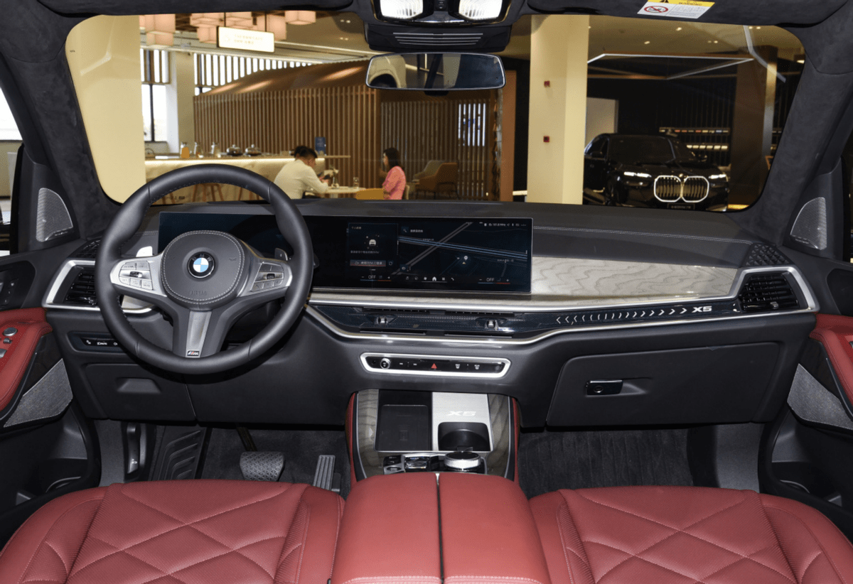 BBA与新势力谁更能呈现新豪华 宝马X5L vs问界新M7大五座_搜狐汽车_搜狐网