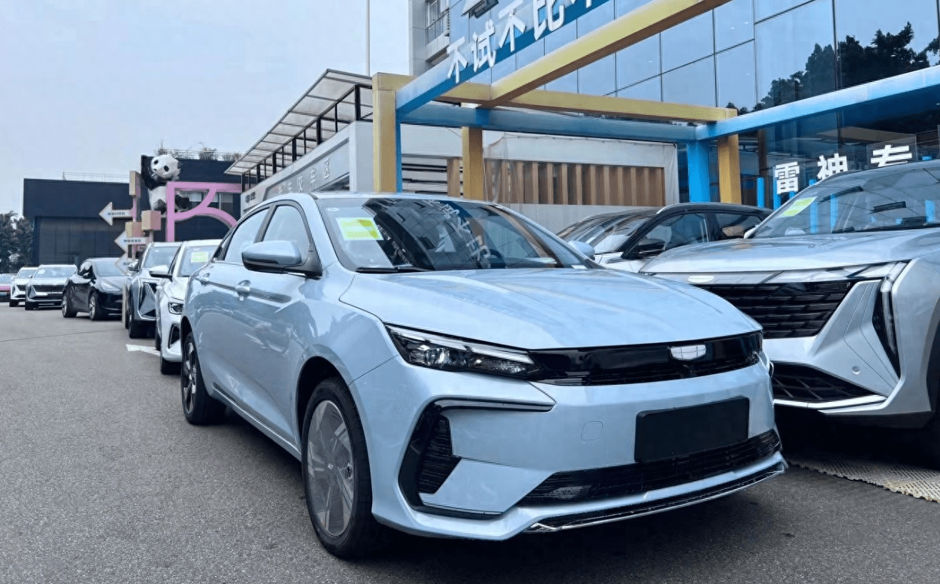 十来万还买秦PLUS？帝豪L HiP冠军版实拍，造型运动，续航达1300km_搜狐汽车_搜狐网