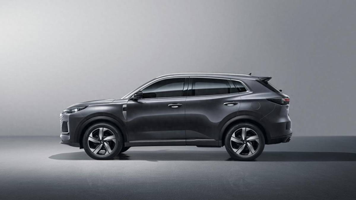 10万级家用精品SUV！第三代CS55PLUS进阶上市，9.99万元起_搜狐汽车_搜狐网