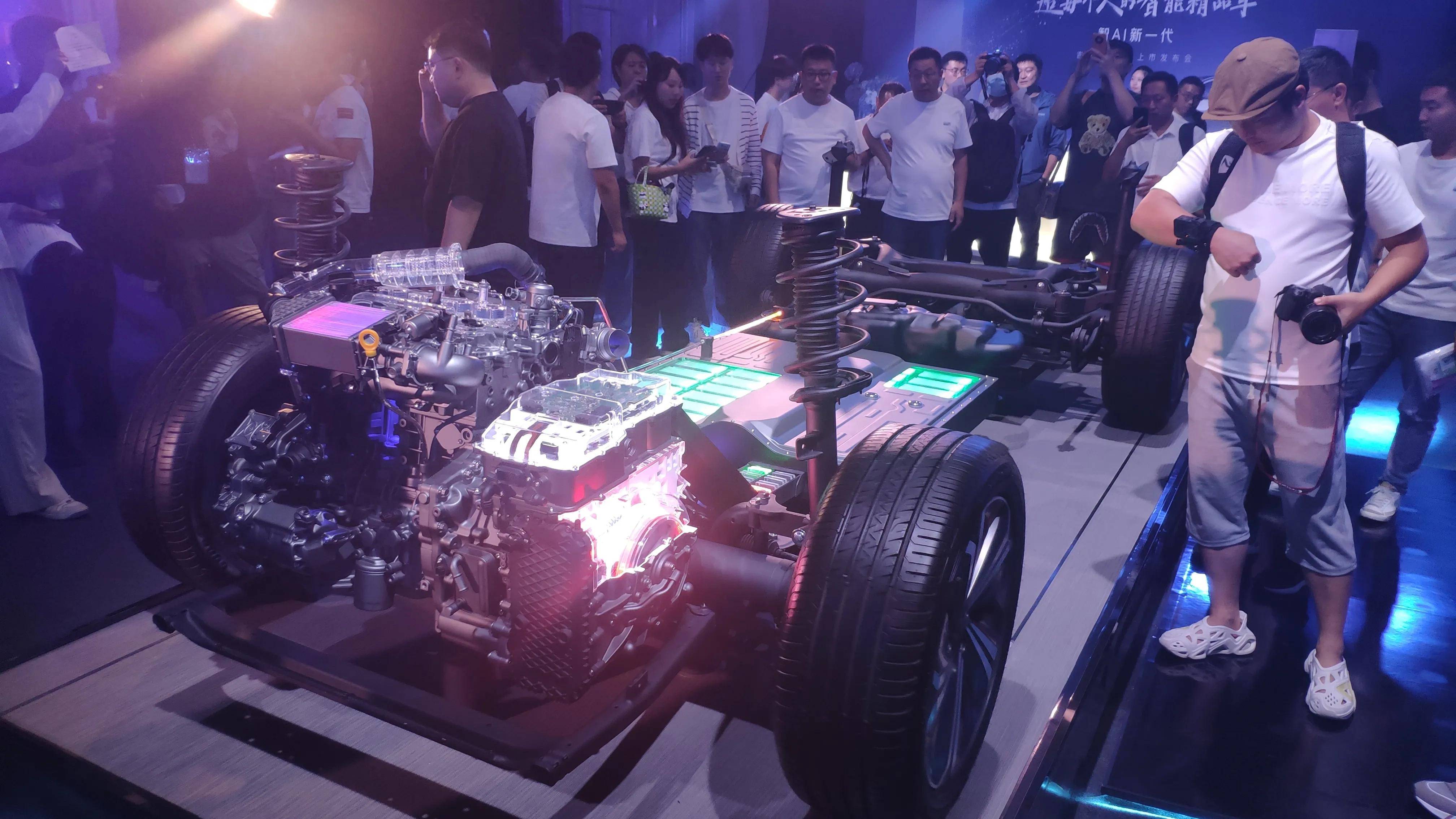 11.58万元起，1.5T插混动力，吉利银河L6上市_搜狐汽车_搜狐网