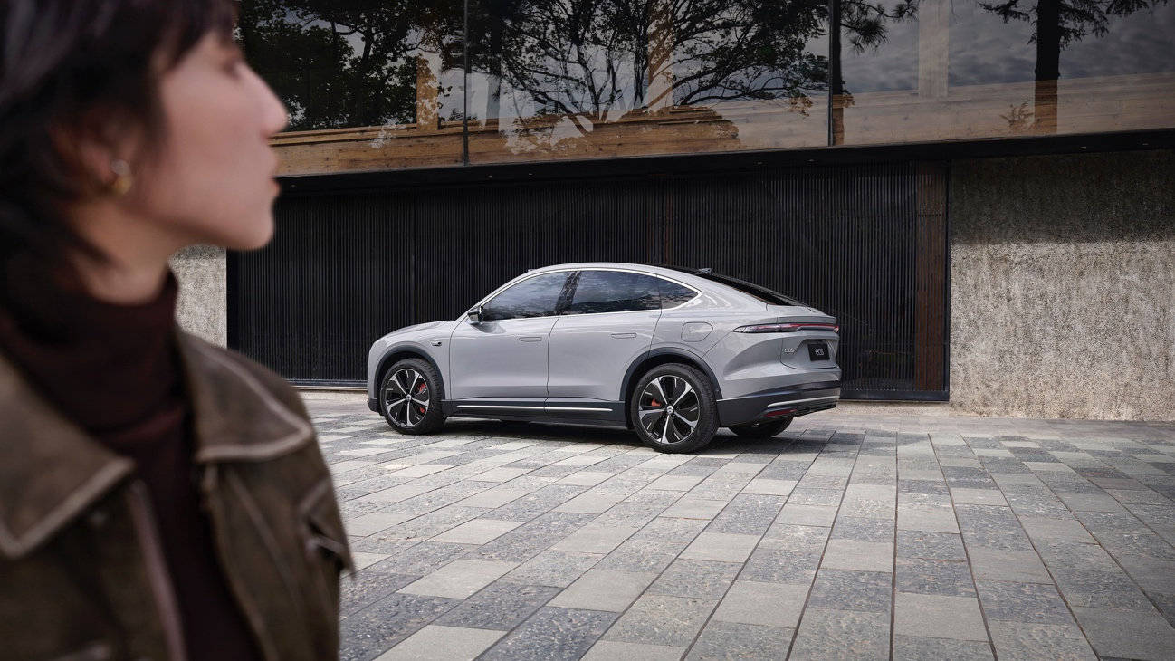 蔚来智能电动轿跑SUV全新EC6上市，售价35.8万元_搜狐汽车_搜狐网