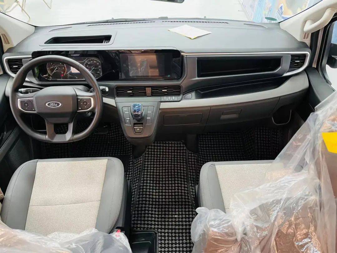 福特V362最新底盘，2.0T柴油+9AT最强组合—宇通C520小额头房车_搜狐汽车_搜狐网