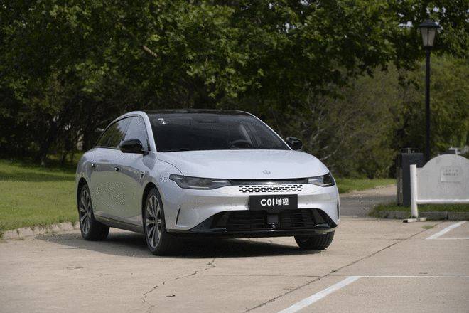 纯电续航316km 零跑C01增程版售14.58万起_搜狐汽车_搜狐网