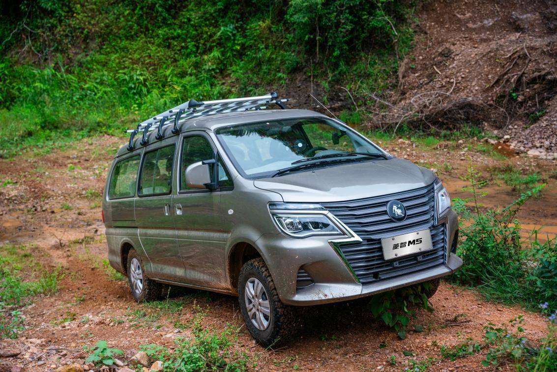 MPV也能冲上网红坡？2024款菱智M5要不要这么有内秀_搜狐汽车_搜狐网
