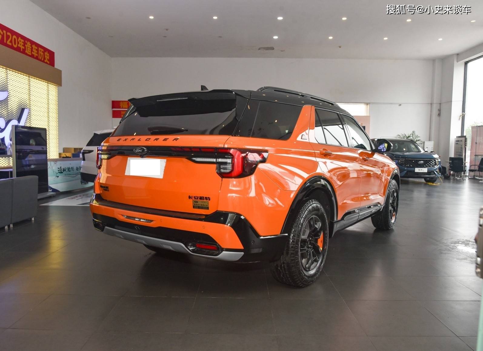 美系版“霸道”实车到店！车长超5米配大七座布局，搭载2.3T+10AT_搜狐汽车_搜狐网