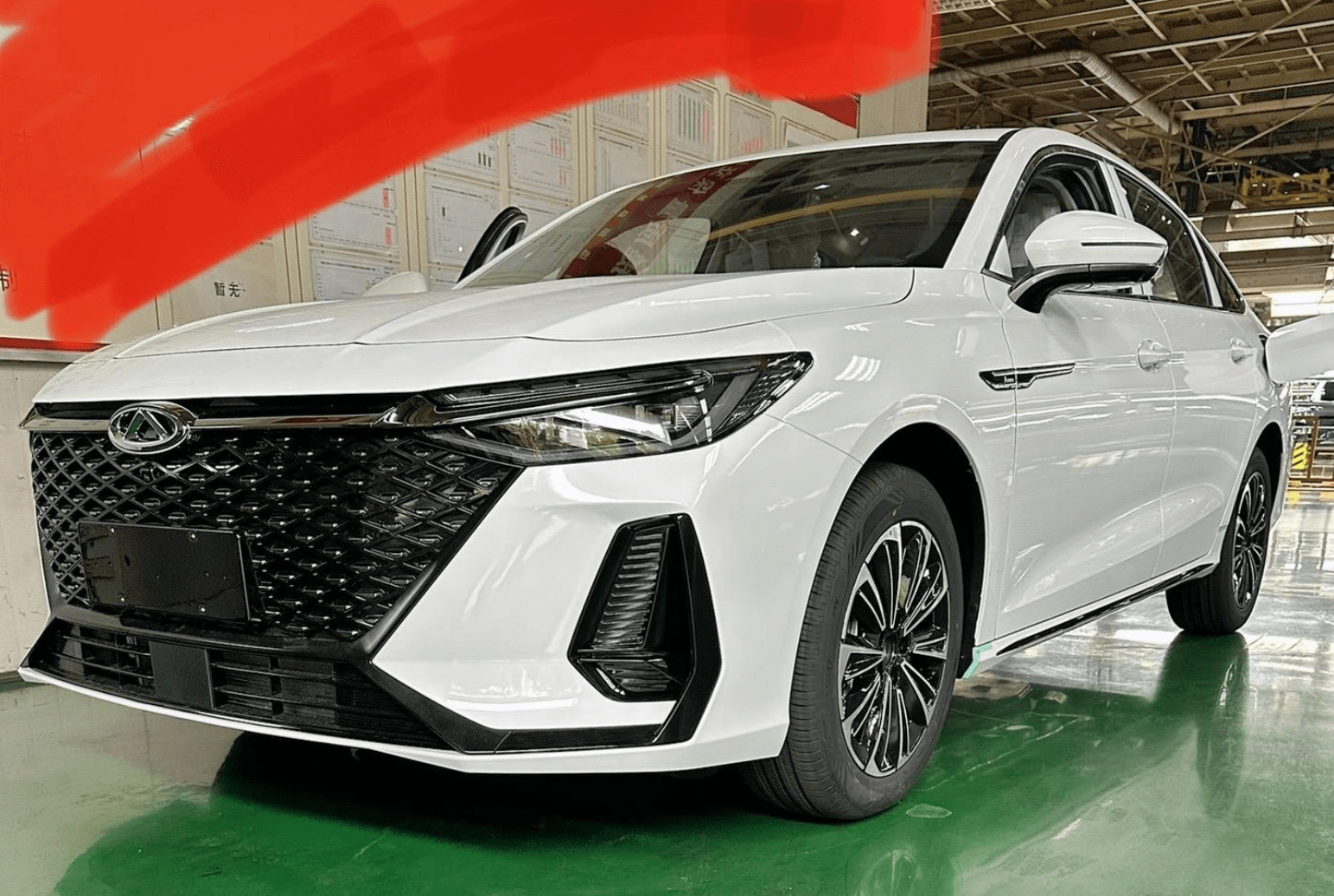 奇瑞风云A8实车现身，长近4米8+百公里1L油，还看银河L6？_搜狐汽车_搜狐网