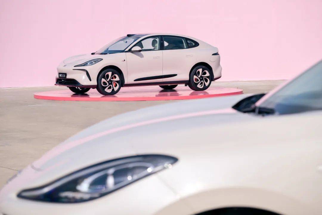 限时21.49万起，标配激光雷达+Orin芯片，智己LS6要卷死同行_搜狐汽车_搜狐网
