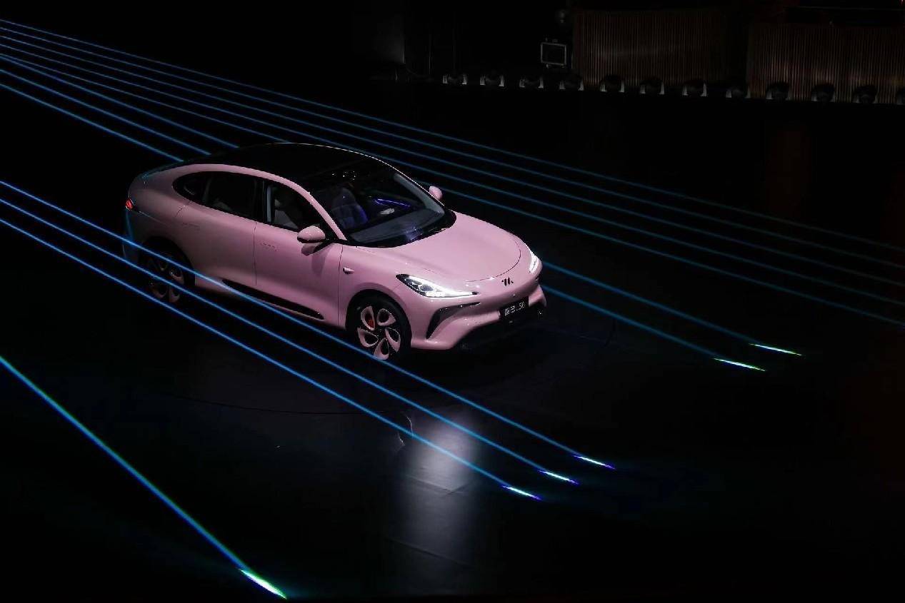 “超级爆品”智己LS6正式上市，上市权益价21.49万-27.69万元_搜狐汽车_搜狐网