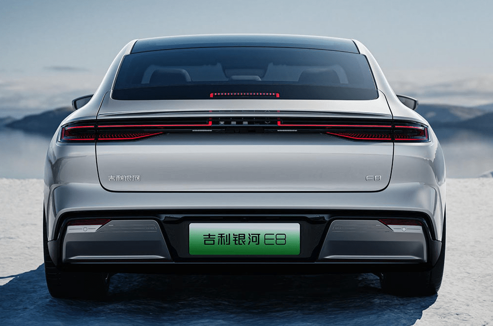 还没上市就看到了它的潜力，银河E8值得期待，配45英寸联屏_搜狐汽车_搜狐网