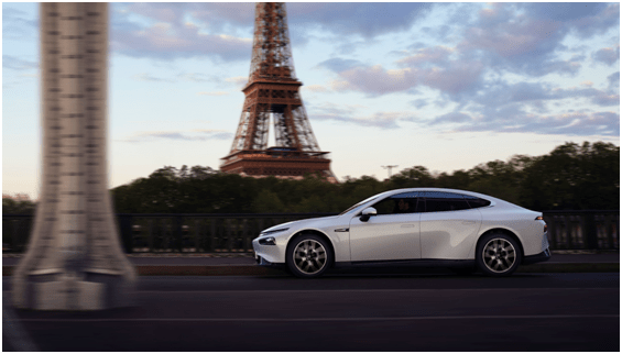 续航够用价格香！智驾新Model小鹏P7i 550版22.39万元起_搜狐汽车_搜狐网