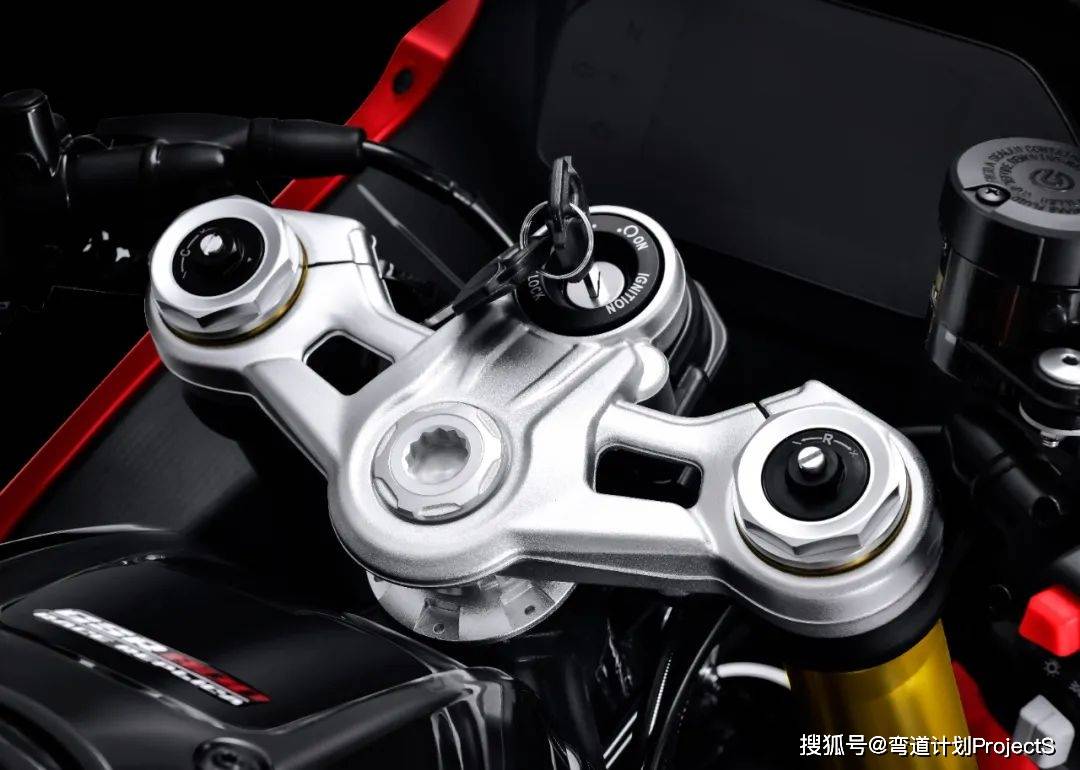 逆向本田CBR650R，QJ赛800究竟学到了多少？_搜狐汽车_搜狐网