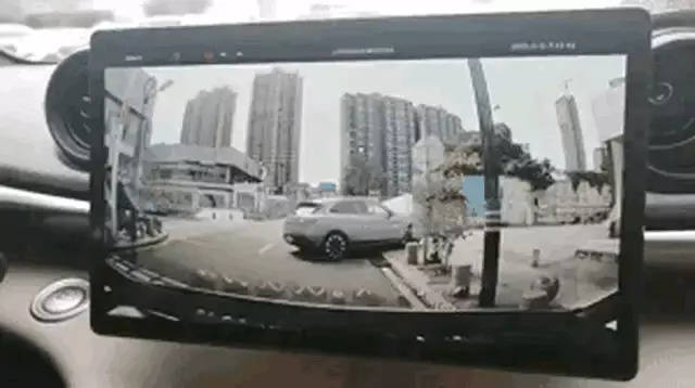 余承东现身回应问界M5事故缘由，发朋友圈称智界S7比问界新M7还猛_搜狐汽车_搜狐网