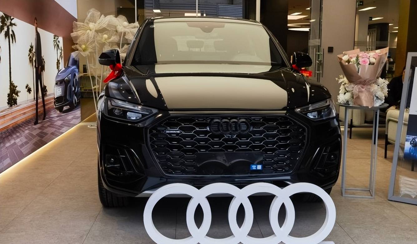 新款奥迪Q5L Sportback购车指南：售43.19万，主推40 TFST 时尚型_搜狐汽车_搜狐网