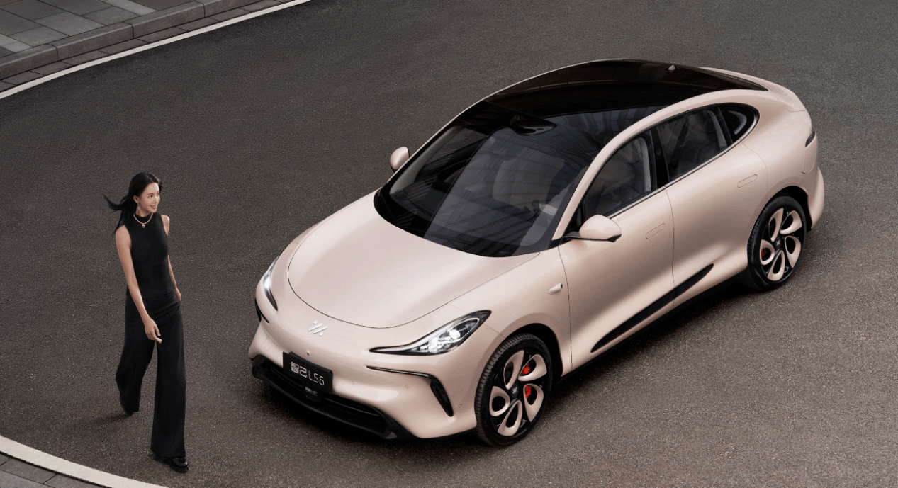 充电15分钟，续航500km，20万“卷王”智己LS6还有哪些黑科技？_搜狐汽车_搜狐网