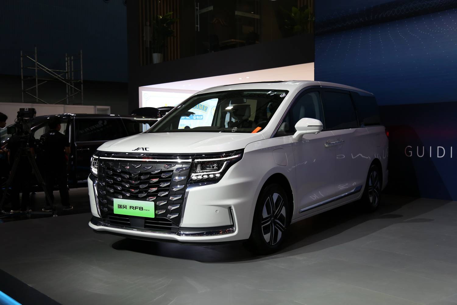 2023广州车展：江淮瑞风RF8预售16.99万元起_搜狐汽车_搜狐网