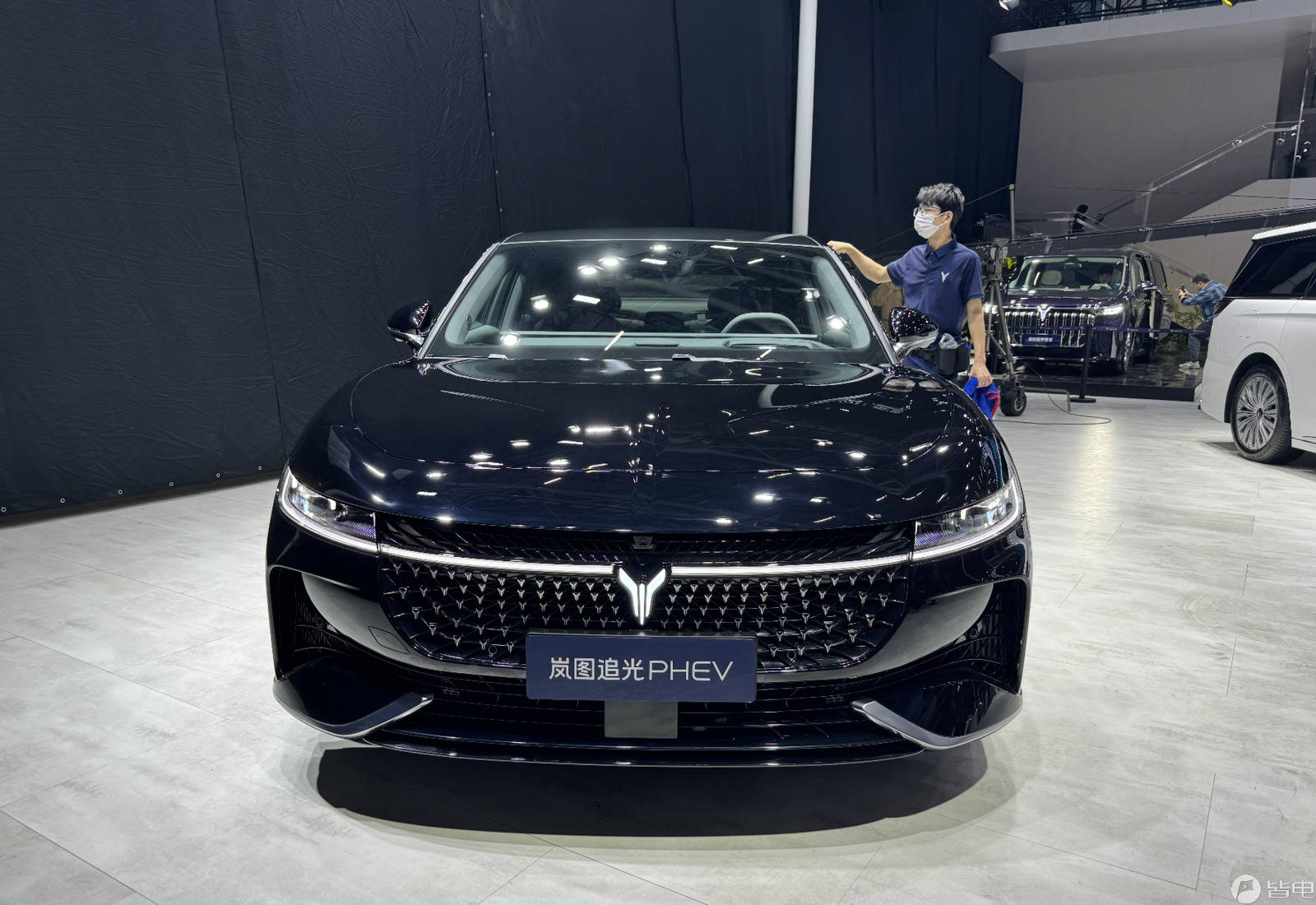2023广州车展：岚图追光PHEV预售价26.69万元起_搜狐汽车_搜狐网