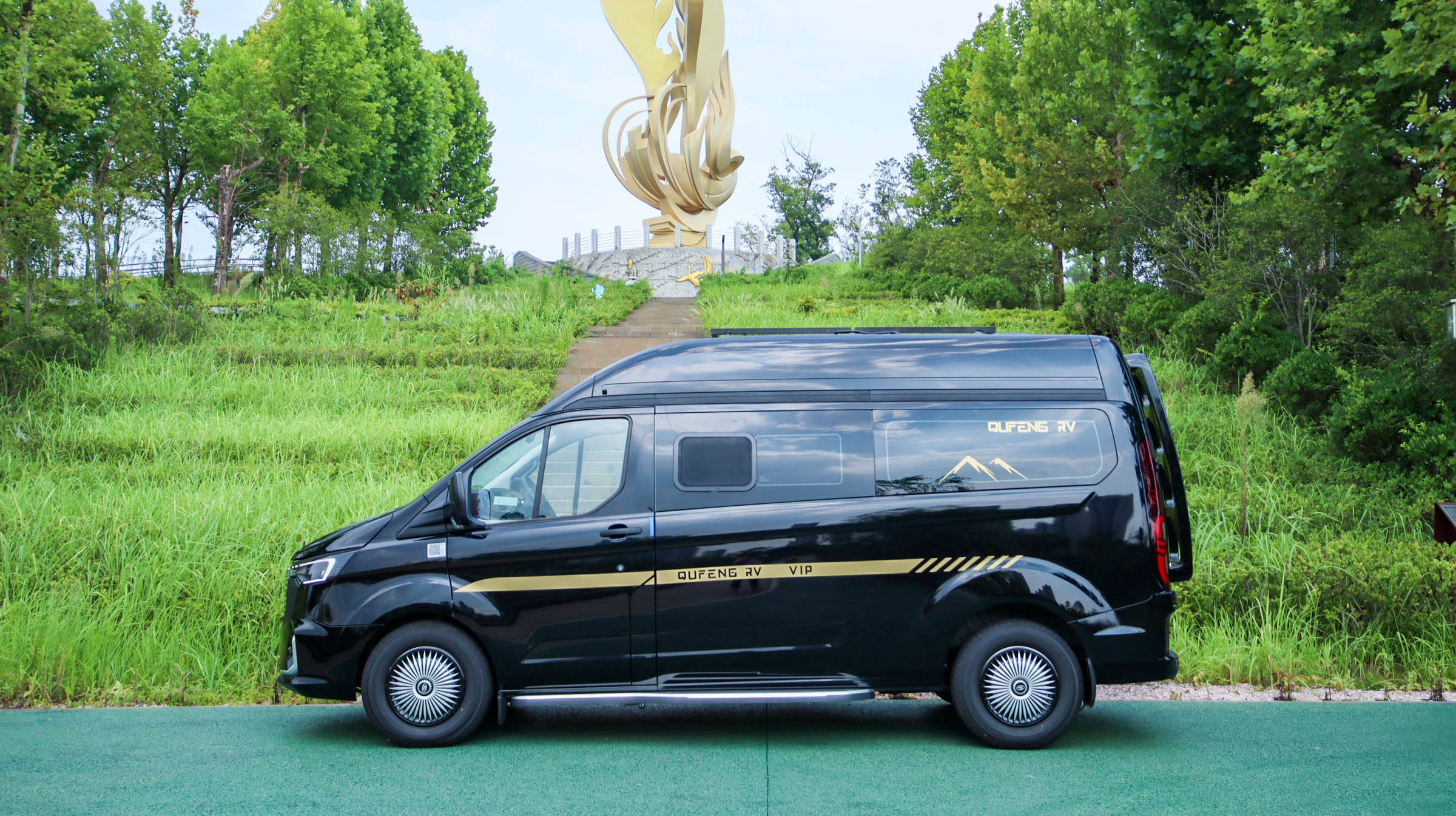 23款福特V362小房车，商务接待用车首选趣蜂B670+B680两款房车！_搜狐汽车_搜狐网