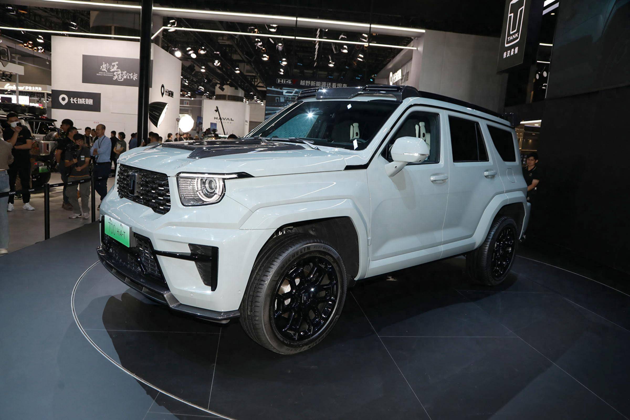 如果70万不买坦克700 Hi4-T，能买路虎、BBA旗下哪款车？_搜狐汽车_搜狐网