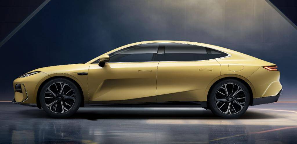 800V、零百3.49秒、665km续航，你觉得吉利银河E8该卖多少钱？_搜狐汽车_搜狐网