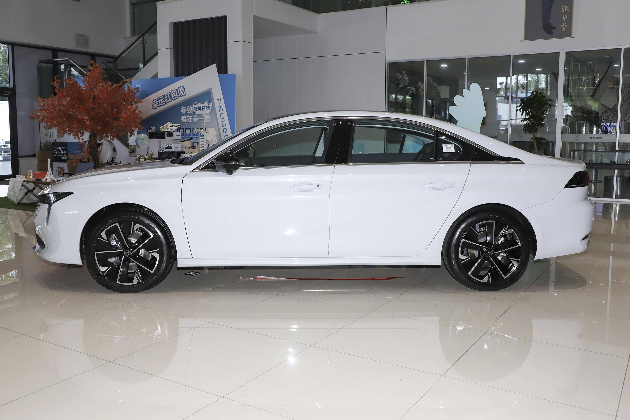 新款标致508L正式上市，标配1.8T+爱信8AT变速箱，售16.37万元起_搜狐汽车_搜狐网