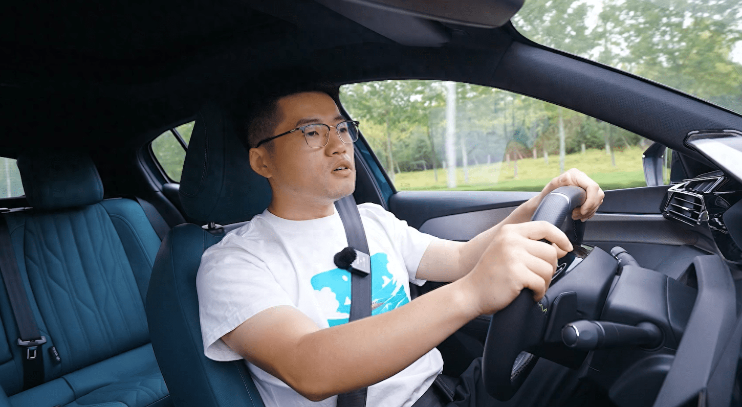 【标致408X长测33】什么是运动？开过标致408X之后，你就知道了！_搜狐汽车_搜狐网