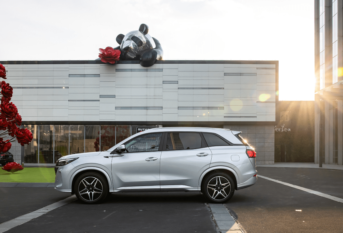 蓝电E5对比欧尚Z6 iDD，不只买车便宜3万，用车还能省更多！_搜狐汽车_搜狐网