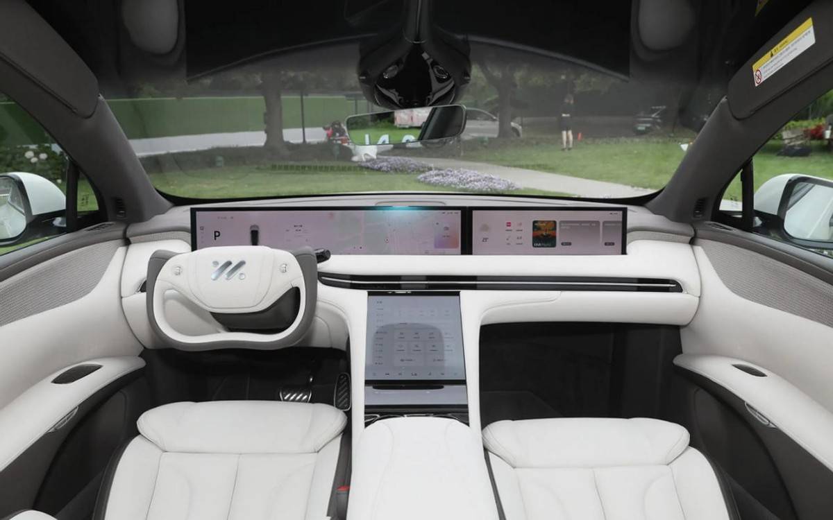 智己终于豁出去了！LS7一口气降到24.98万起，限量2000台_搜狐汽车_搜狐网