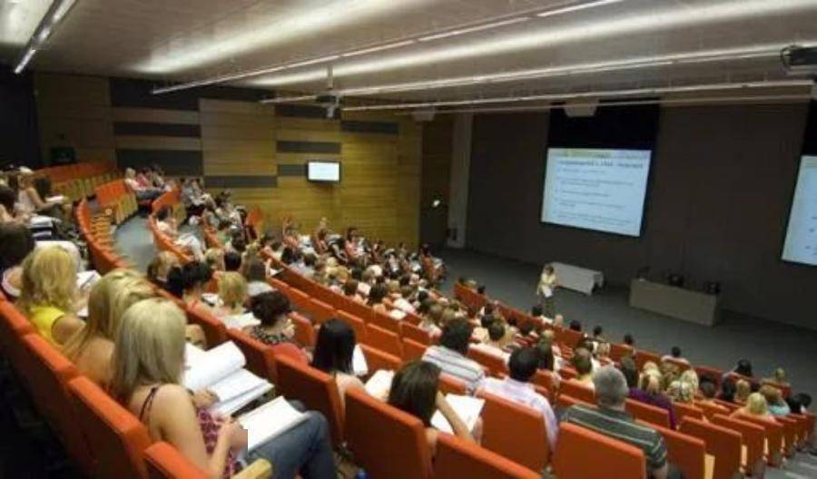 带你学习英国大学课堂模式，剑桥大学2020大一Lecture改为线上-搜狐大视野-搜狐新闻