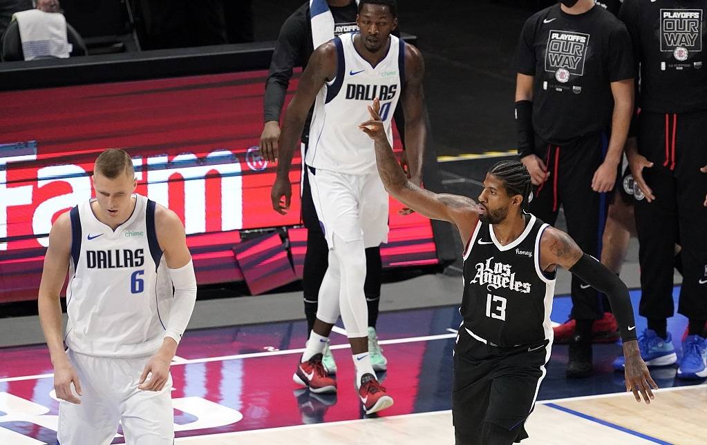 伦纳德29+10，NBA1/4决赛G4，快船106-81独行侠-搜狐大视野-搜狐新闻