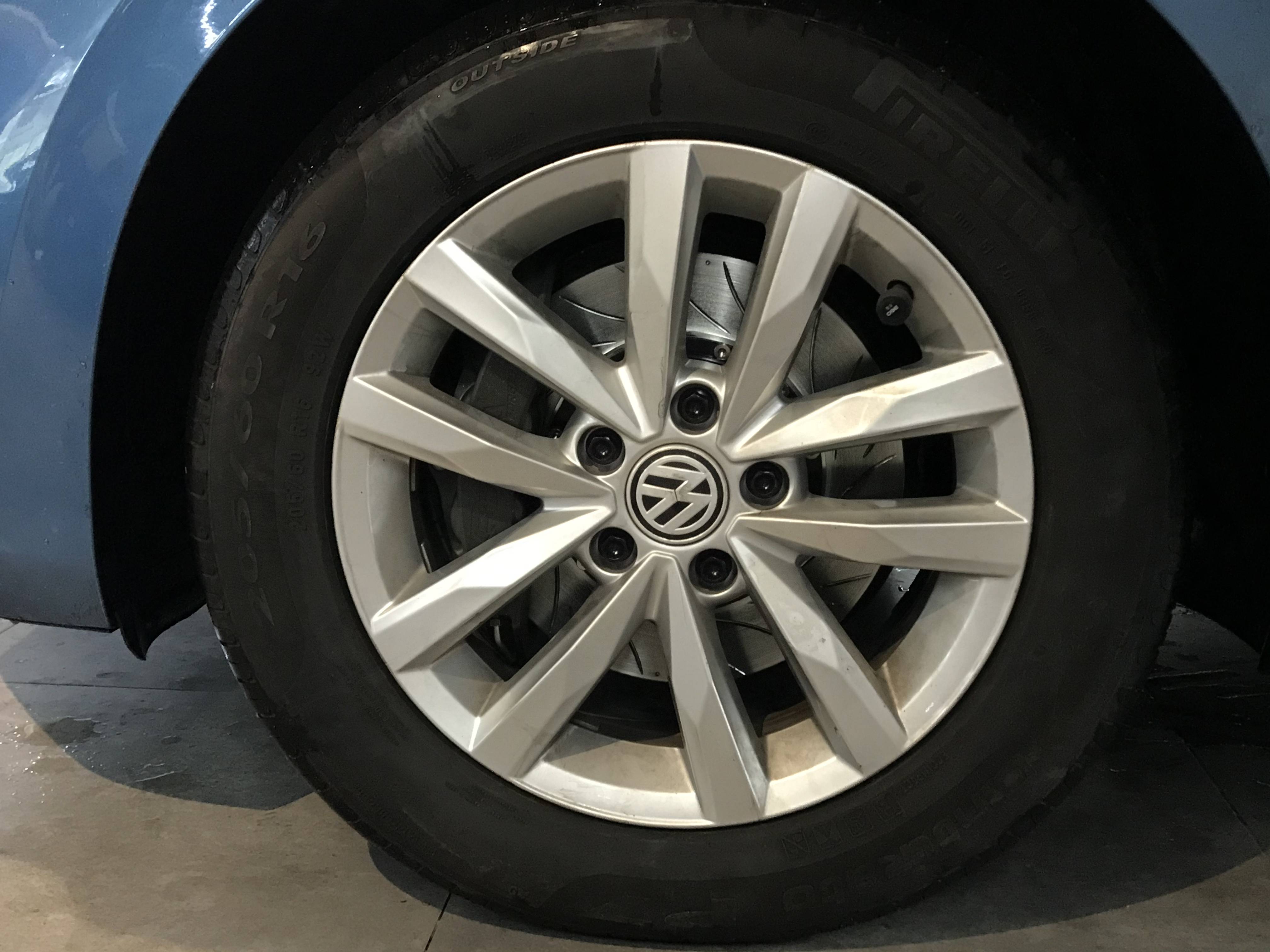 大众途安L改装Rotora刹车 大四活塞卡钳RF403磨砂灰定制版(前轮)；_搜狐汽车_搜狐网