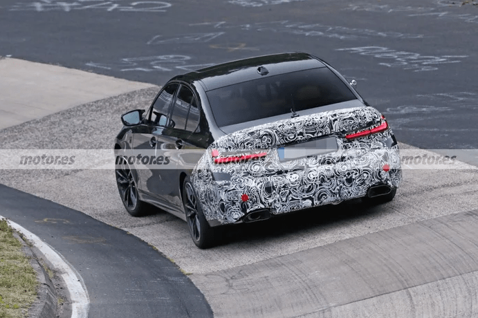 宝马M340 Facelift谍照曝光 预计2023年初上市 柴油/汽油皆可用_搜狐汽车_搜狐网