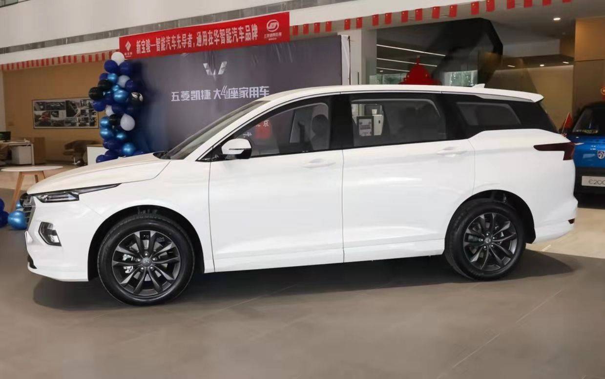 轴距2.8米，搭载1.5T发动机，凯捷对比GL6又如何？这位车主如是说_搜狐汽车_搜狐网