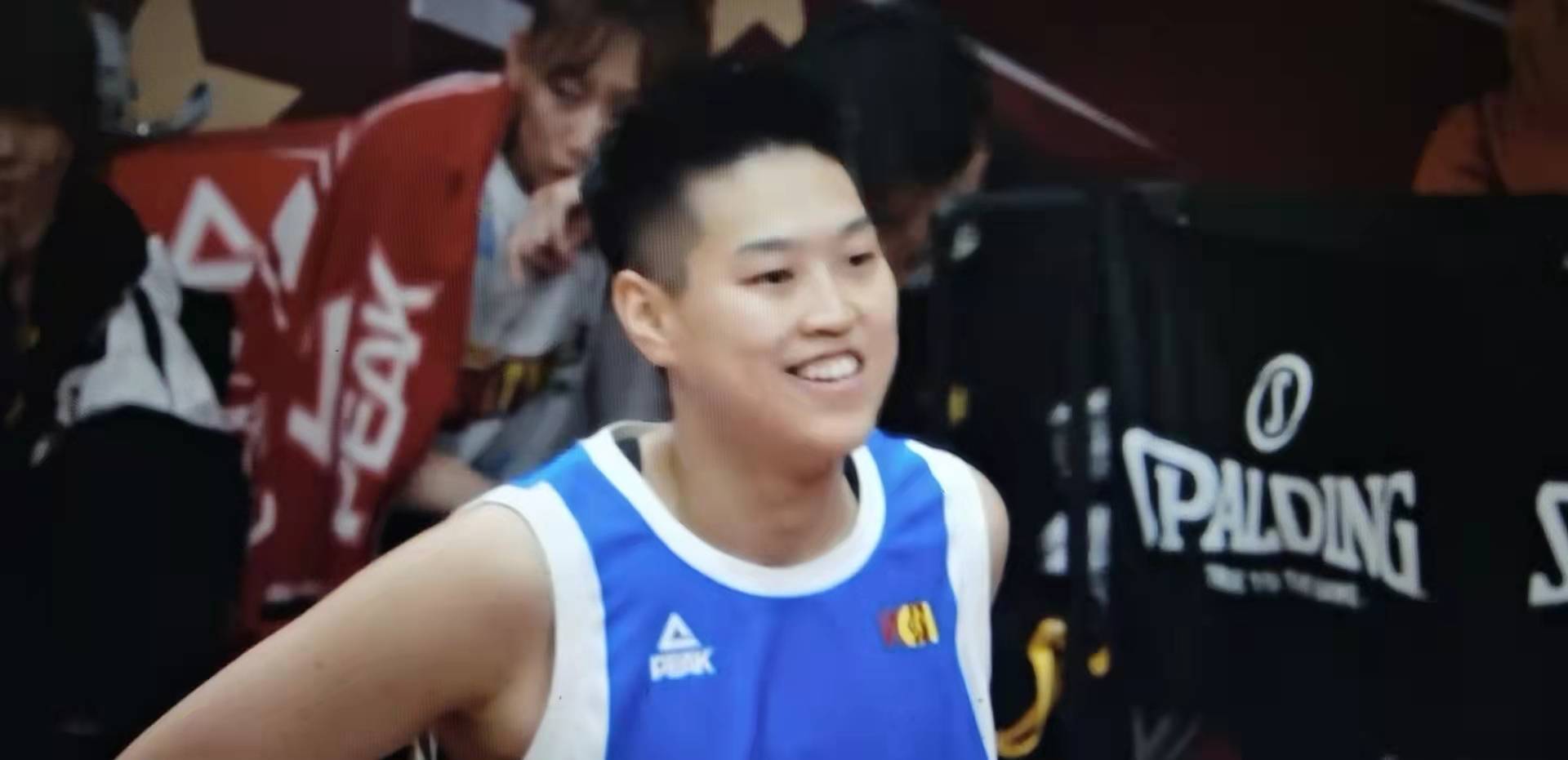 WCBA出现争议判罚，山东女篮86比75战胜北京女篮，杨衡瑜狂砍23分立功_比赛