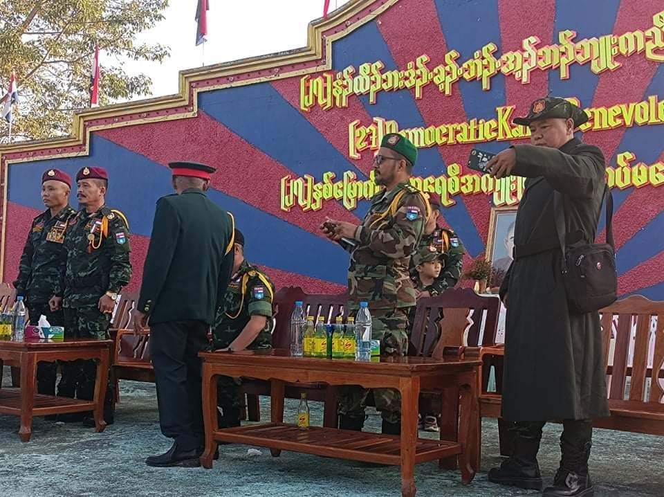 缅甸DKBA庆祝建军27周年，KNU分裂的至暗时刻-搜狐大视野-搜狐新闻