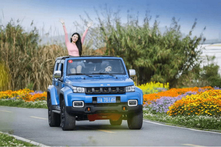 享受与女足球员的“趣野”时光，从BJ40刀锋英雄这场试驾开始_搜狐汽车_搜狐网