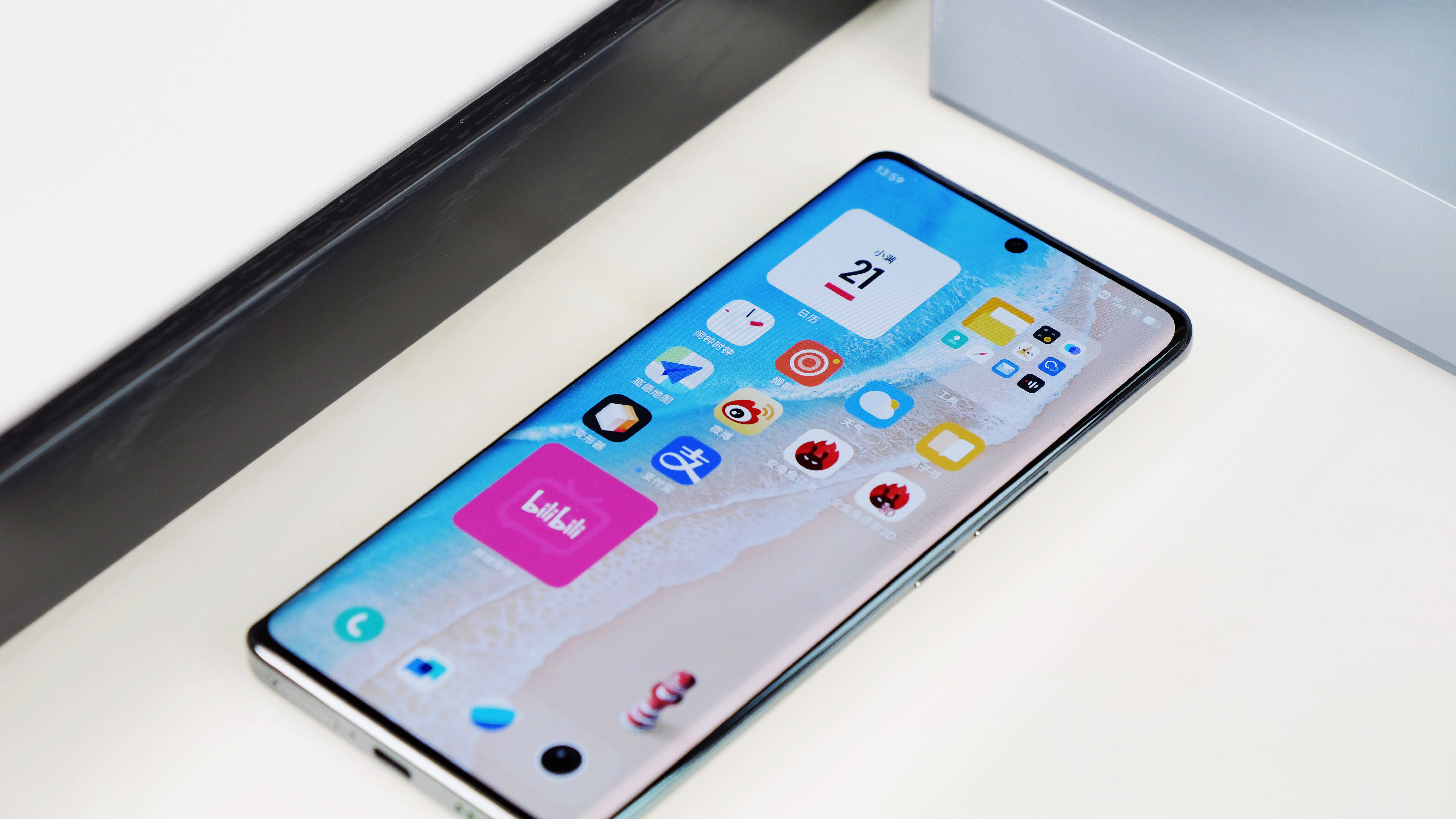 vivo S15 Pro图赏双镜云窗高颜值，性能影像实力派-搜狐大视野-搜狐新闻