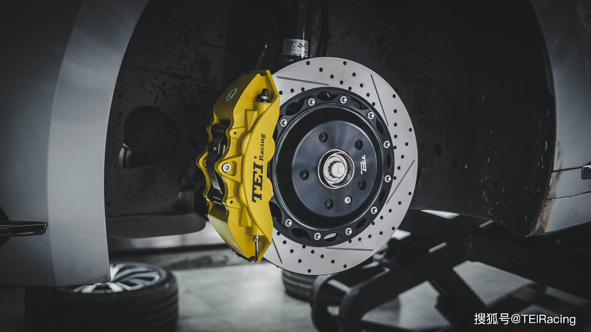“最美大众”颜值轿跑CC升级刹车效果怎么样？改装TEI p40ns+性能刹车套装_搜狐汽车_搜狐网