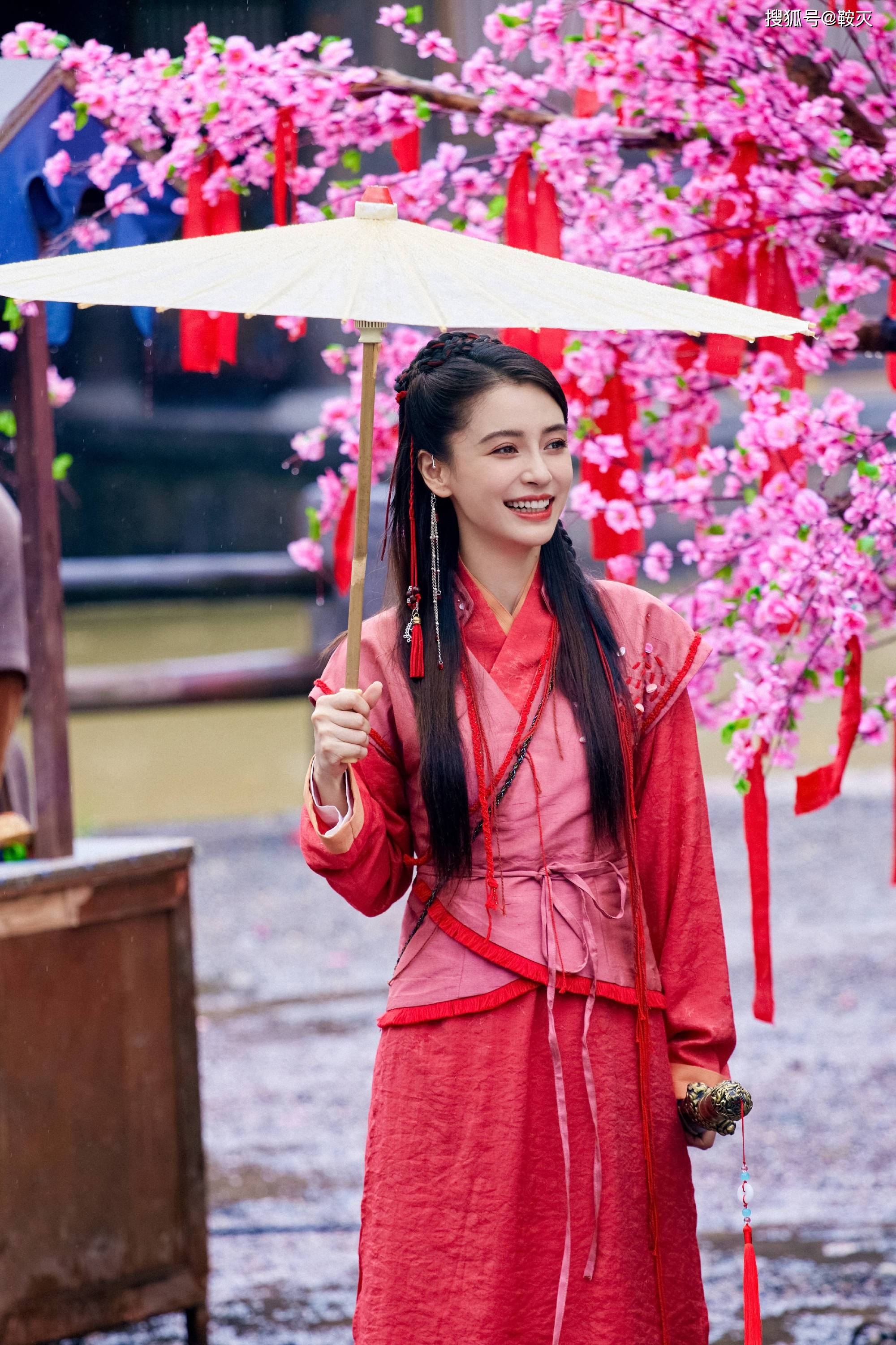 Angelababy游戏古装造型，COSPLAY仙剑奇侠林月如-搜狐大视野-搜狐新闻