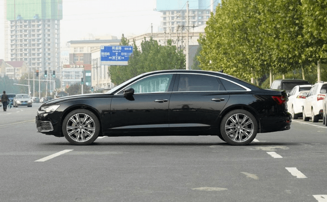 奥迪A7L与A6L到底选谁？答案意料之中_搜狐汽车_搜狐网
