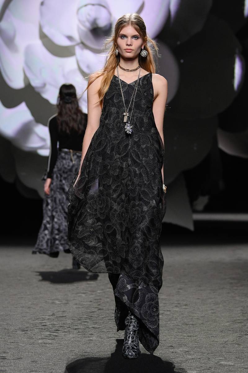 Chanel FALL 2023 READY-TO-WEAR-搜狐大视野-搜狐新闻