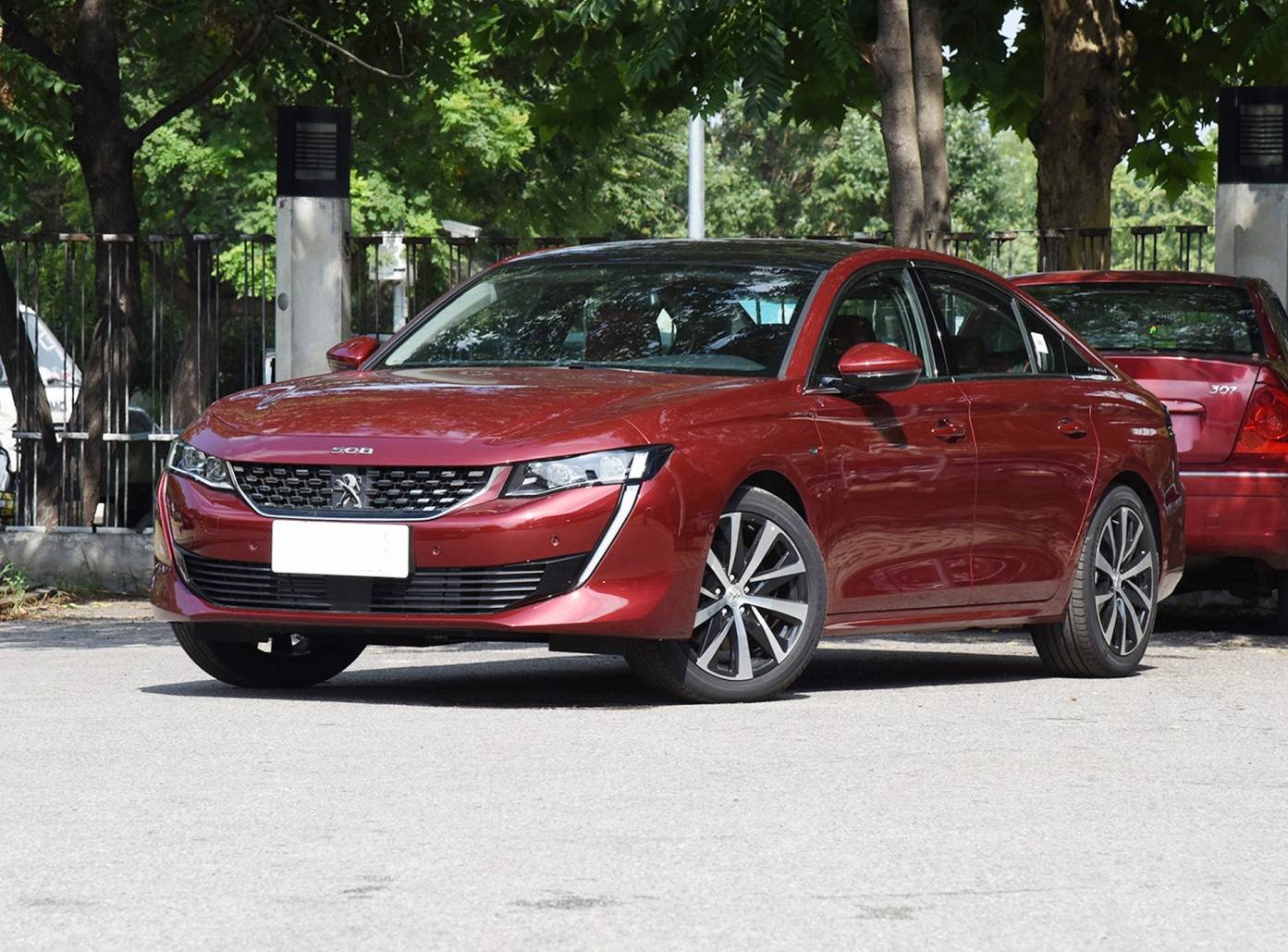 标致508L值不值得买？22万买它是不是傻？看完你就懂了_搜狐汽车_搜狐网