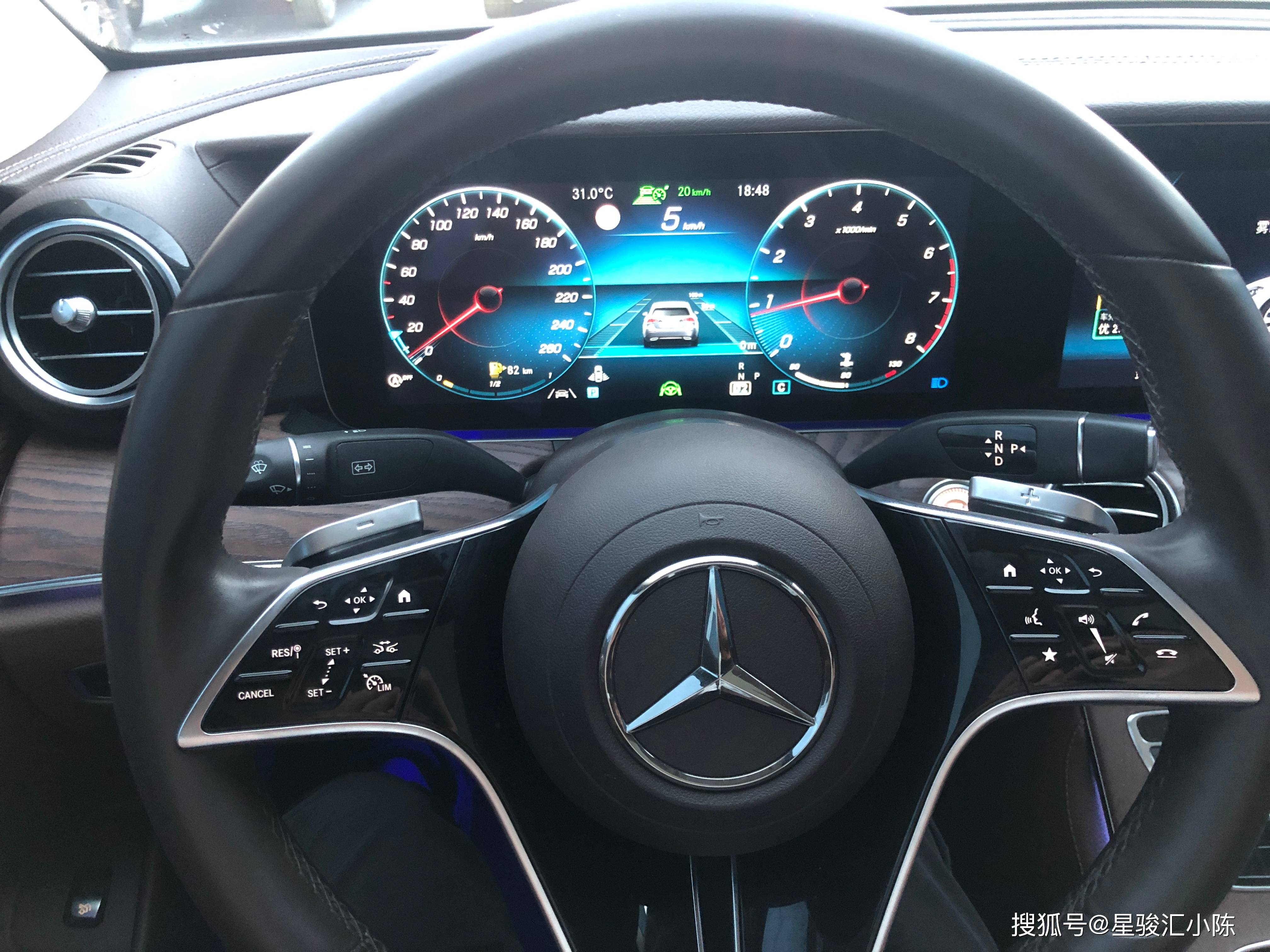 2023新款奔驰E300L改装23P驾驶辅助，HUD抬头显示功能效果分享_搜狐汽车_搜狐网